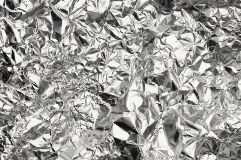 How to Make a Solar Panel With Aluminum Foil - Harnessing the Sun